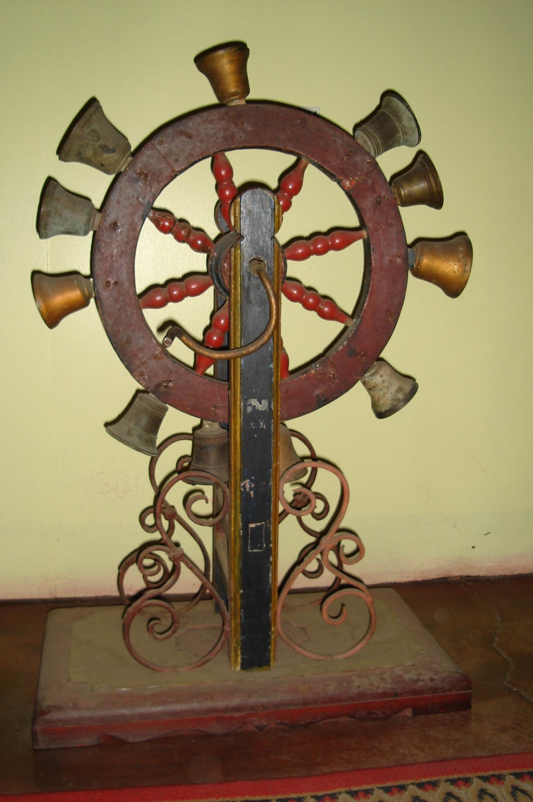 Cagayan de Oro Snapshots: Bell wheel