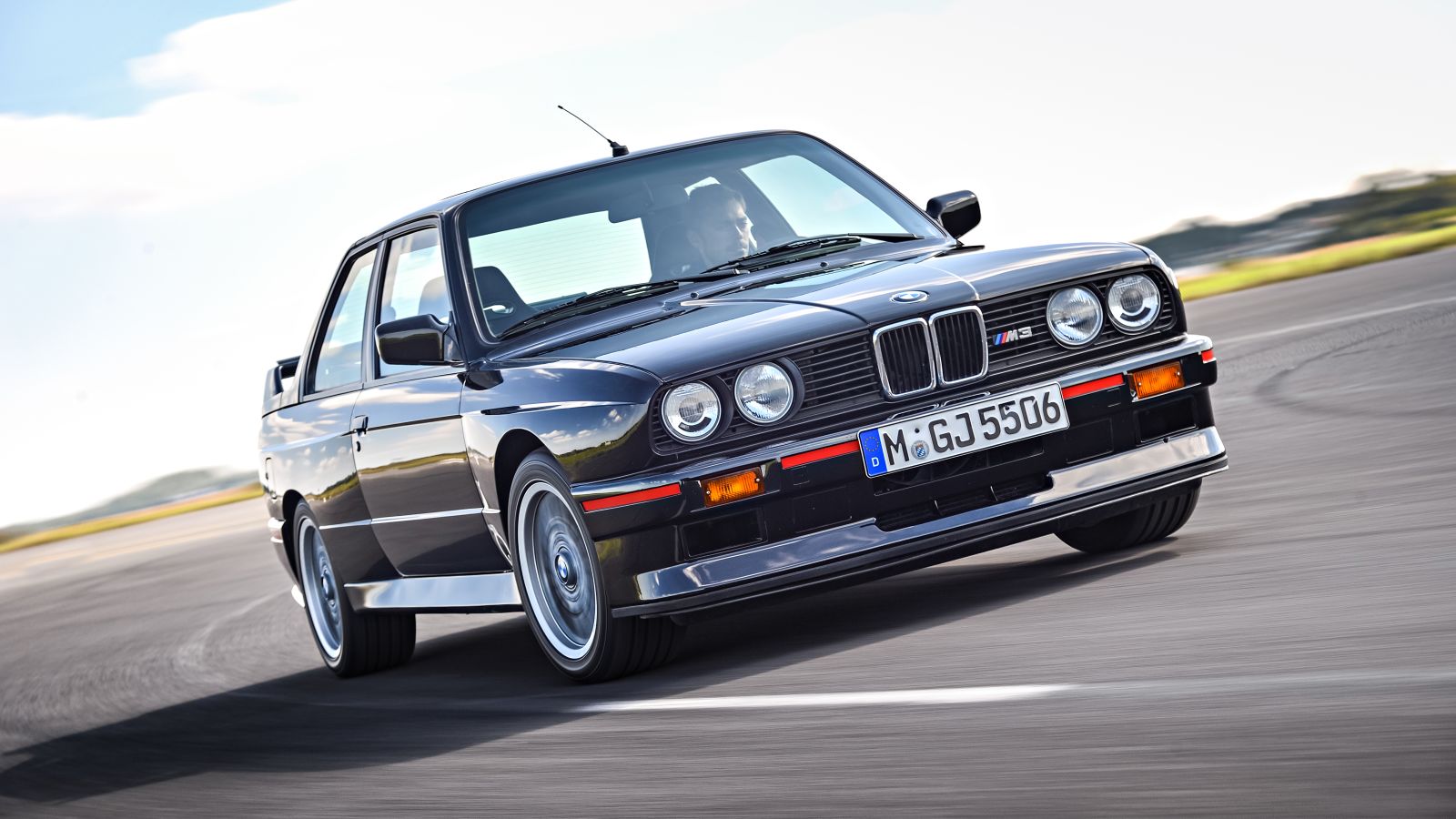 BMW Uzman BMW M3 E30 bmw-uzman-bmw-m3-e30