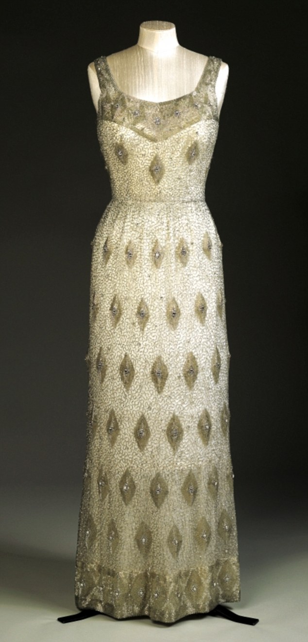 Royal Family Around the World: The Royal Collection has assembled an ...