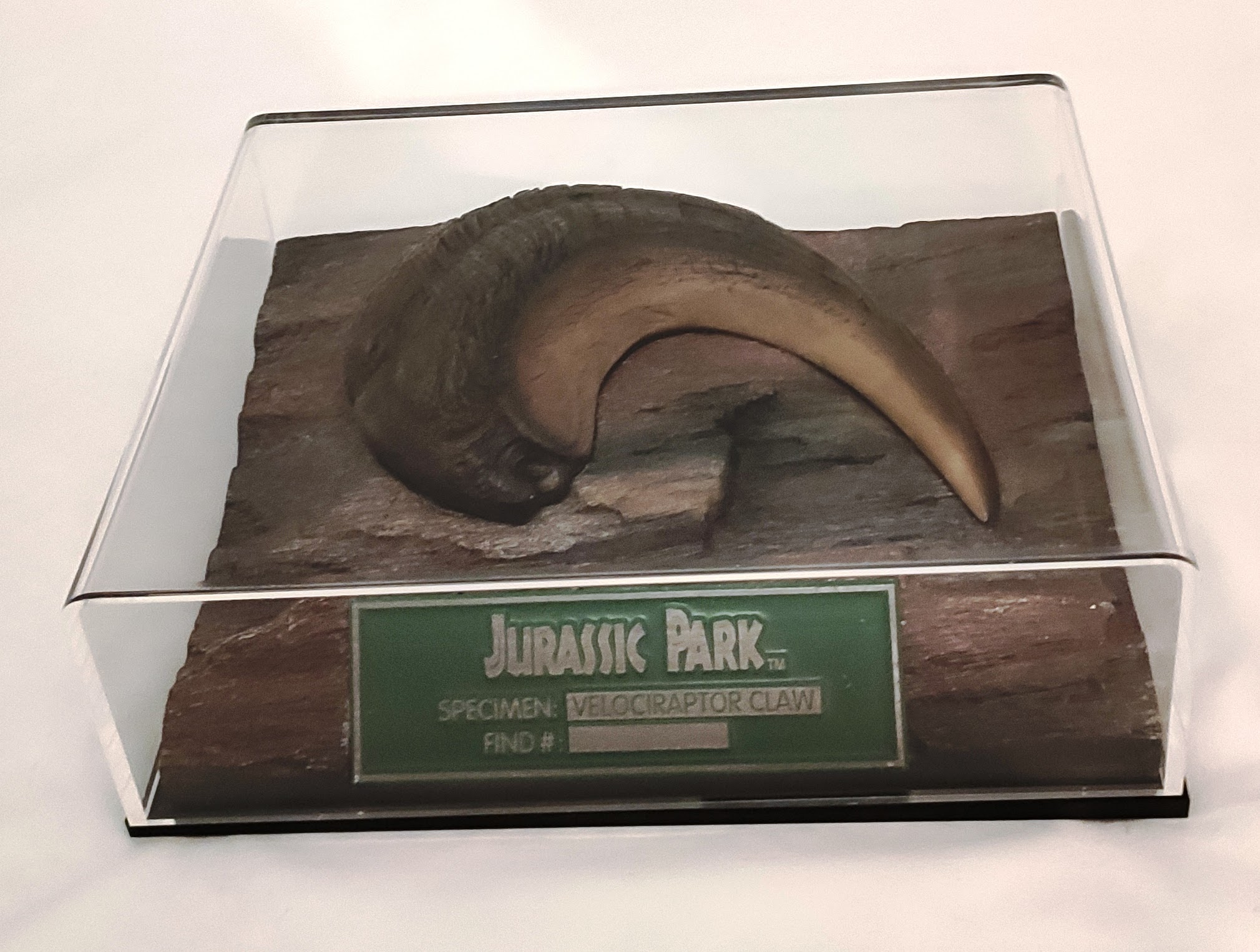 THE ICONS AUTHENTIC REPLICAS MUSEUM: Icons Jurassic Park Claws