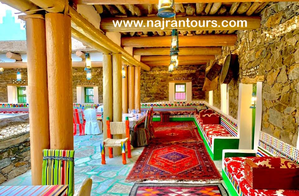 Jeddah Daily Photo: SAUDI SEATING AND DECOR