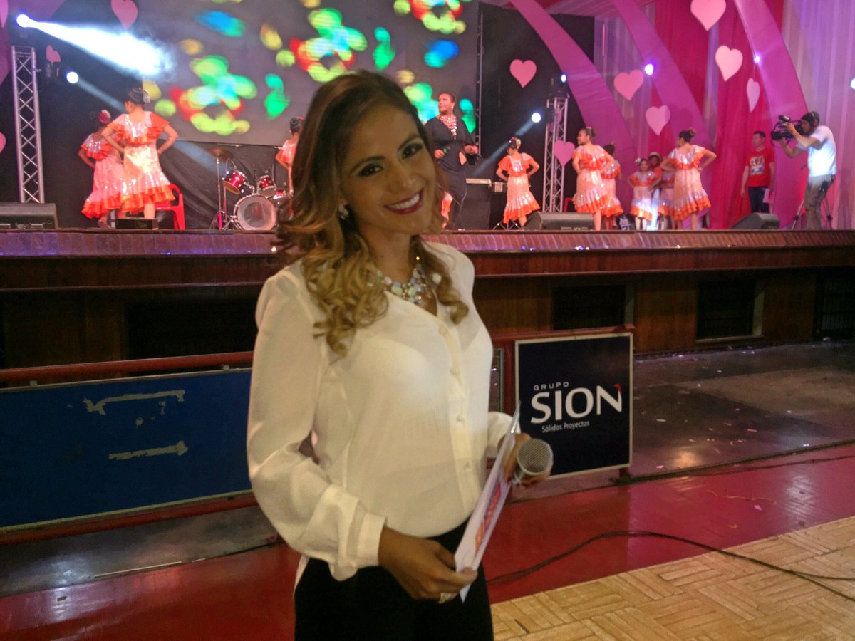 Carly Arias Conductora de Gigavision | Conductoras de la television ...