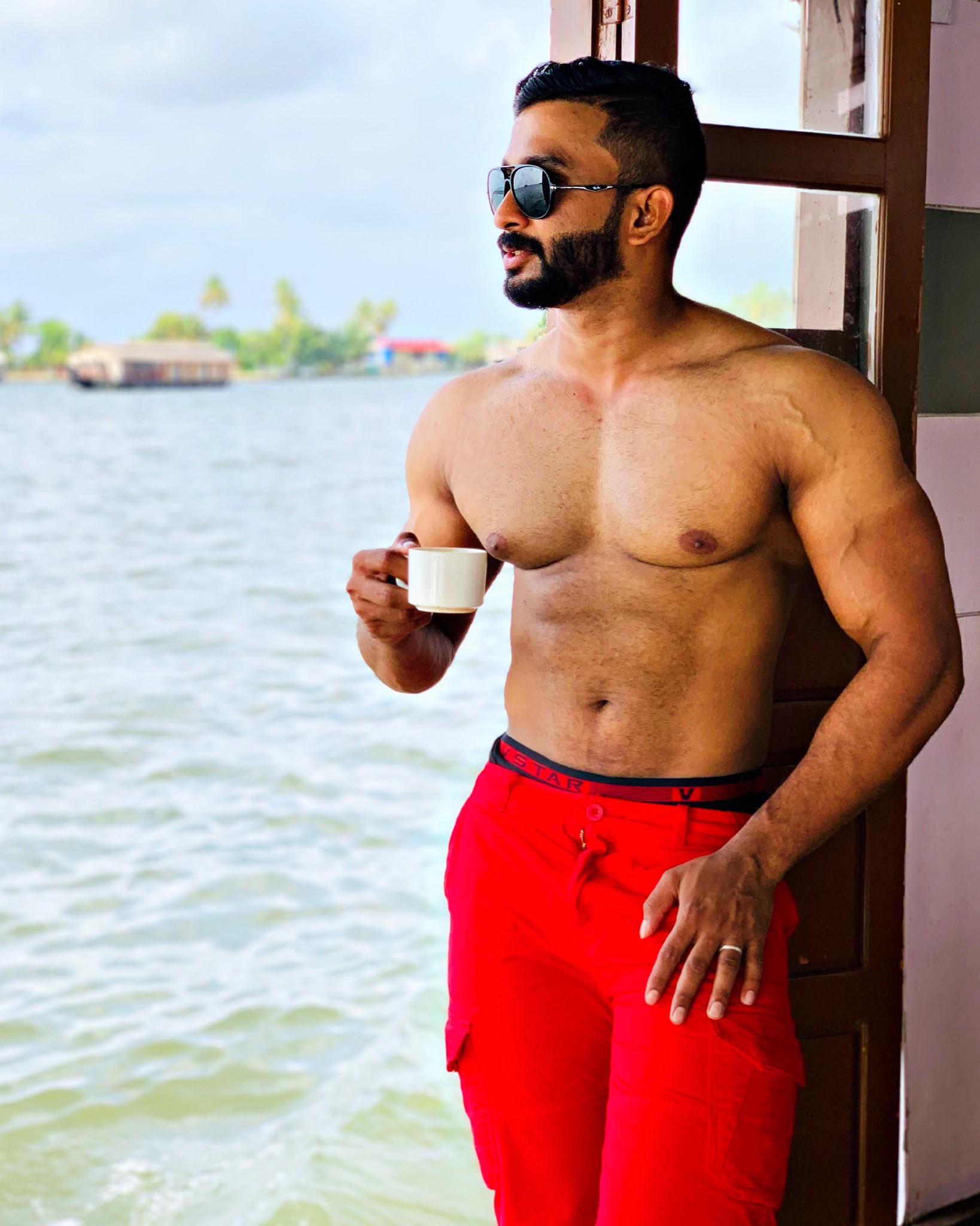 world bodybuilders pictures: cute pakistani qatri bodybuilder nowfal ...