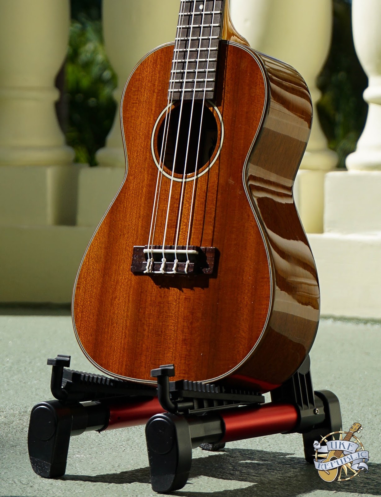 UKE Republic Ukuleles: One More String, Makes The Ohana CK-35GS Sing!