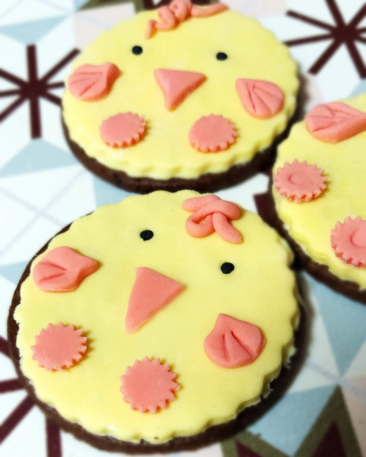 Caperucita tienta al lobo: Galletas de pollitos para Semana Santa