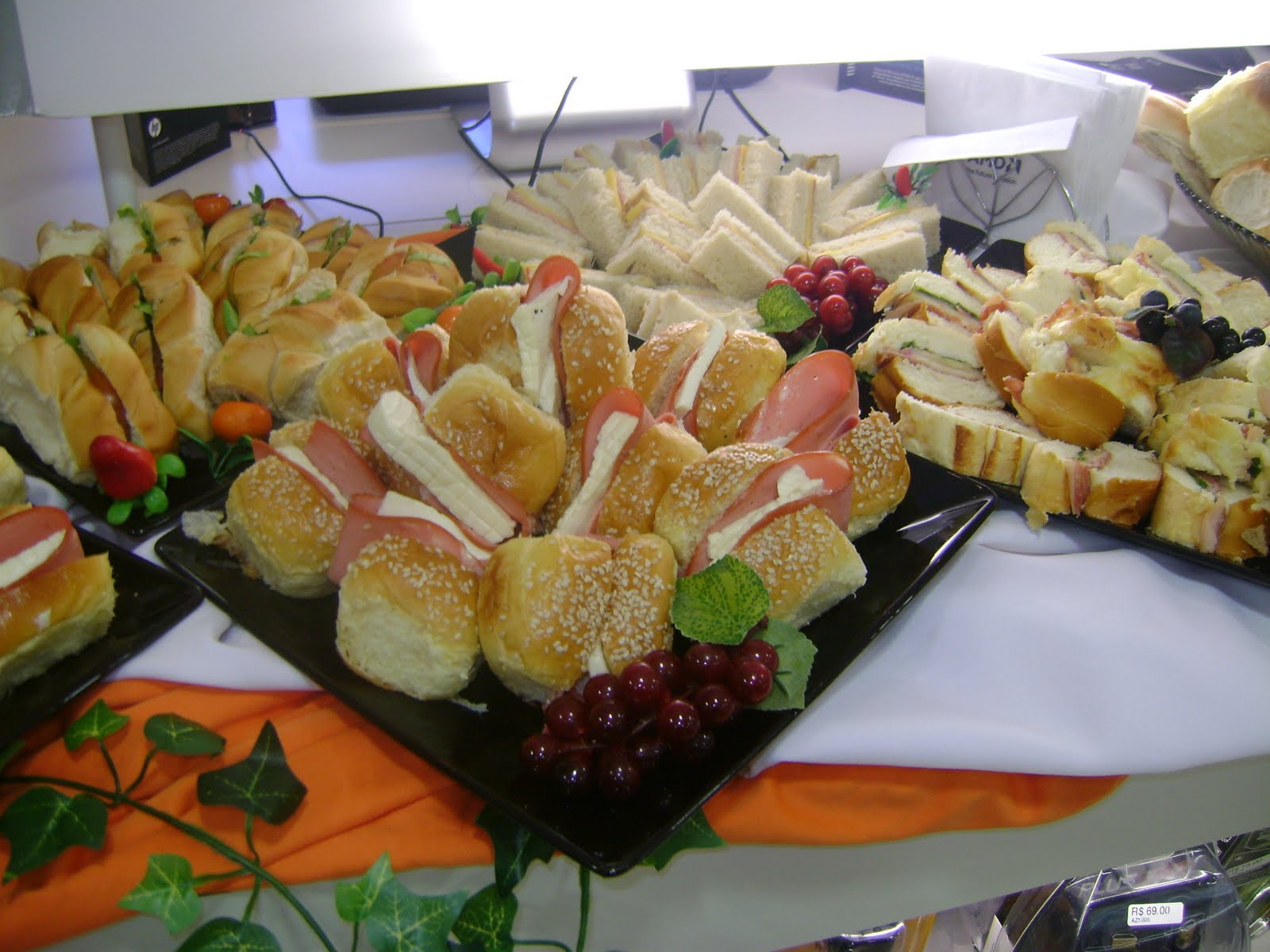 Buffet MM Eventos e gastronomia: Mini Sanduíches