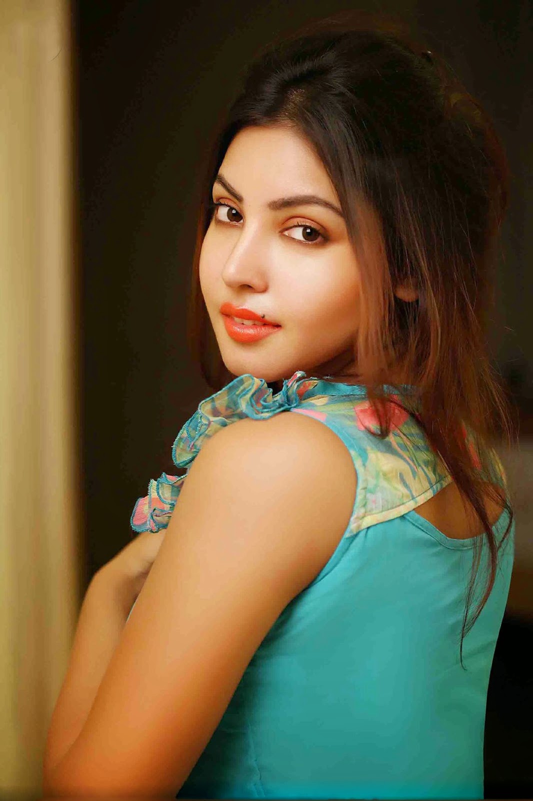 DESI ACTRESS PICTURES: Komal jha blue dress cute hd photos ★ Desipixer