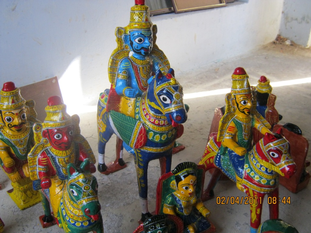 Cheriyal Scroll Paintings by Vaikuntam nakash: cherial dolls & masks