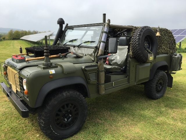 Landrover Defender: Land Rover Defender Wolf WMIK Ex Military Armoured Body