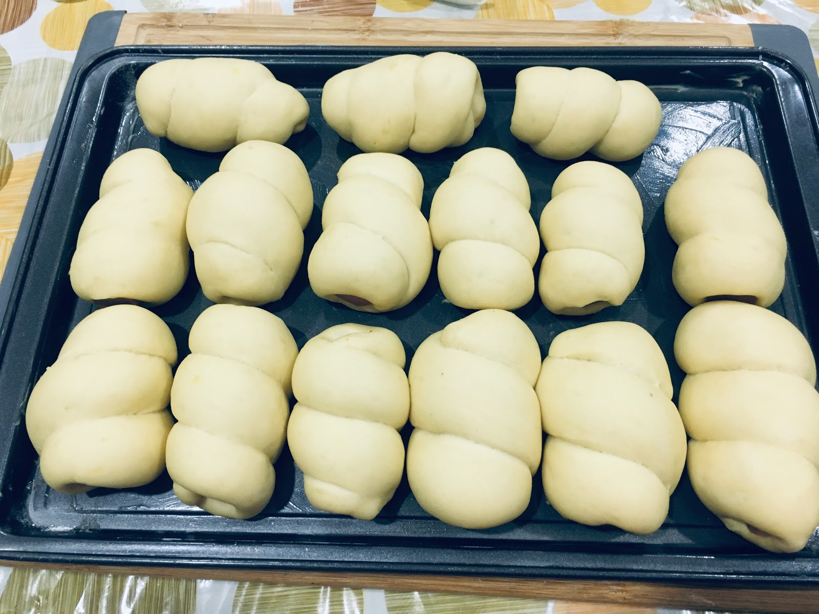 Sarapan Pagi Dengan Roti Bun Sosej dan Roti Kentang @ Potato Bread Yang ...