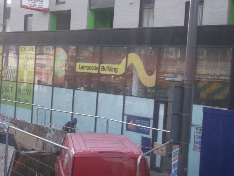 London buses one bus at a time: the return: The EL2 Route