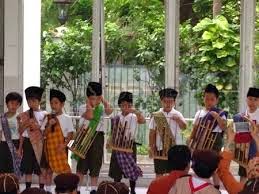 Angklung, Traditional Musical Instrument Of Indonesia - OlaOlo.net