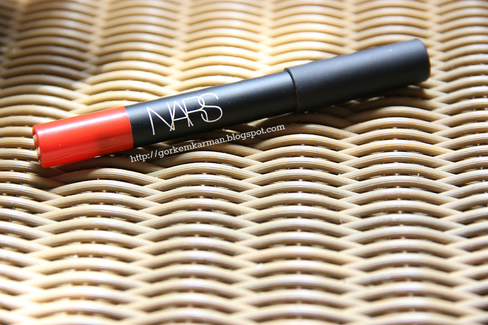 NARS Velvet Matte Lip Pencil - Red Square | Görkem Karman Abat
