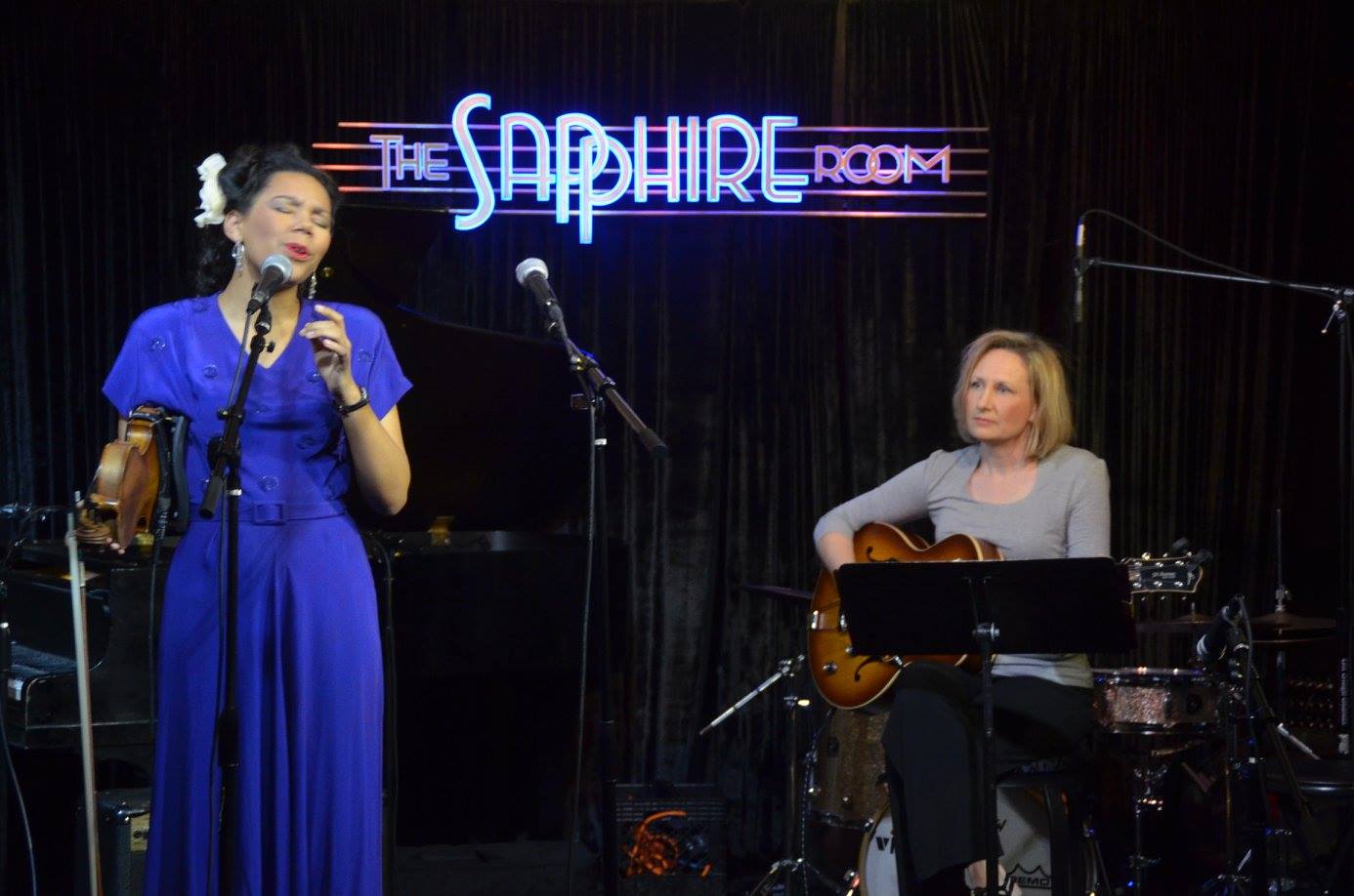 Swingin' With Ellie Shaw: photos