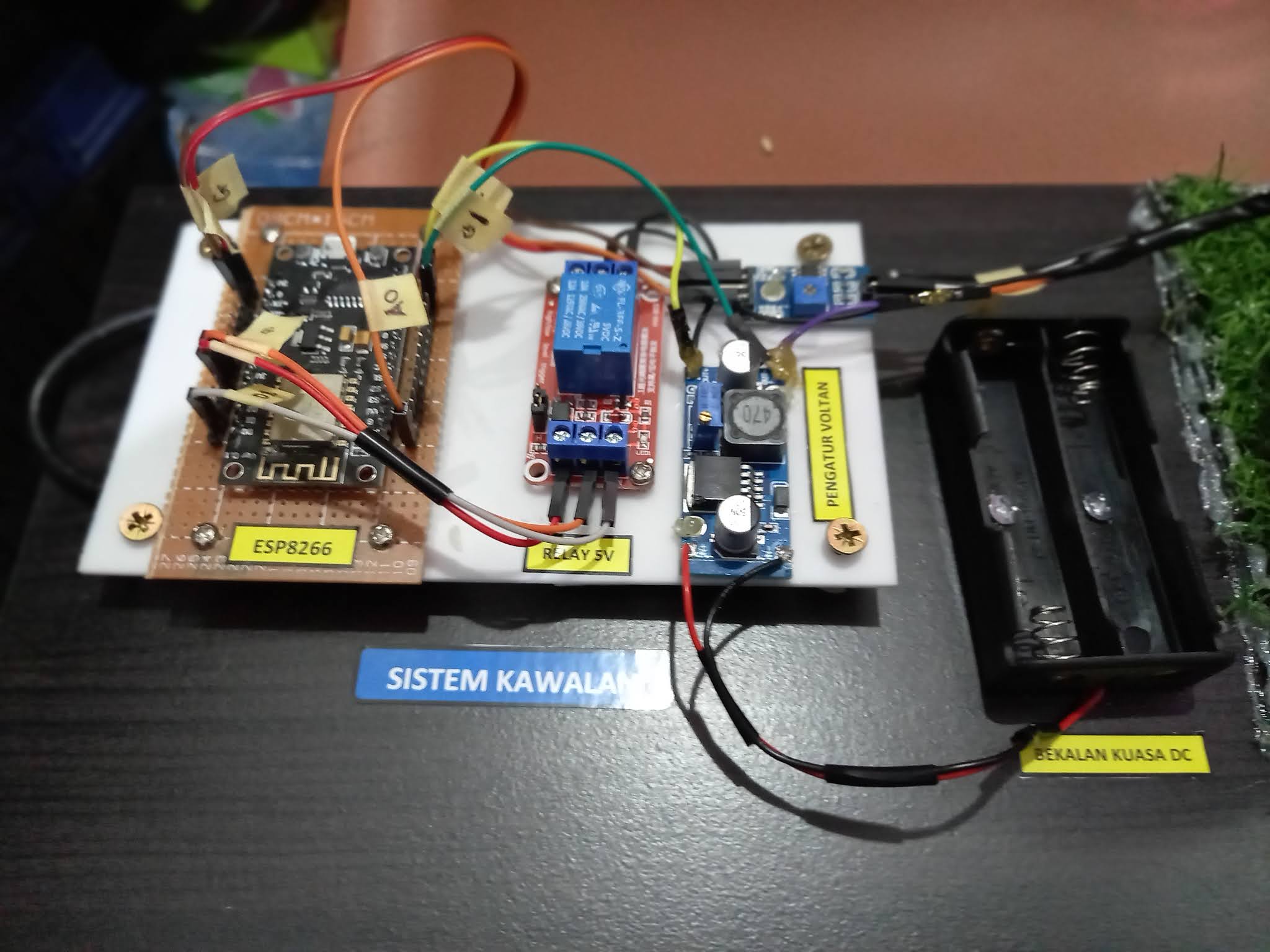 Projek Monitor Plant Iot