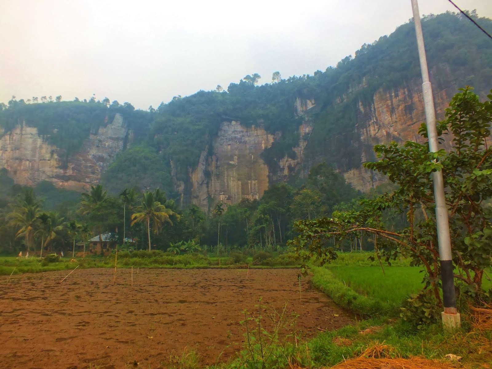 Eksotisnya Lembah Harau ~ An Indonesia Traveller Blog