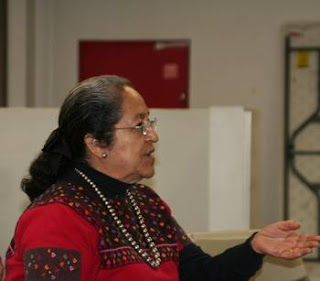 IN DREAMS: LA GOLONDRINA /SHE WEARS MY RING /versions, part 37