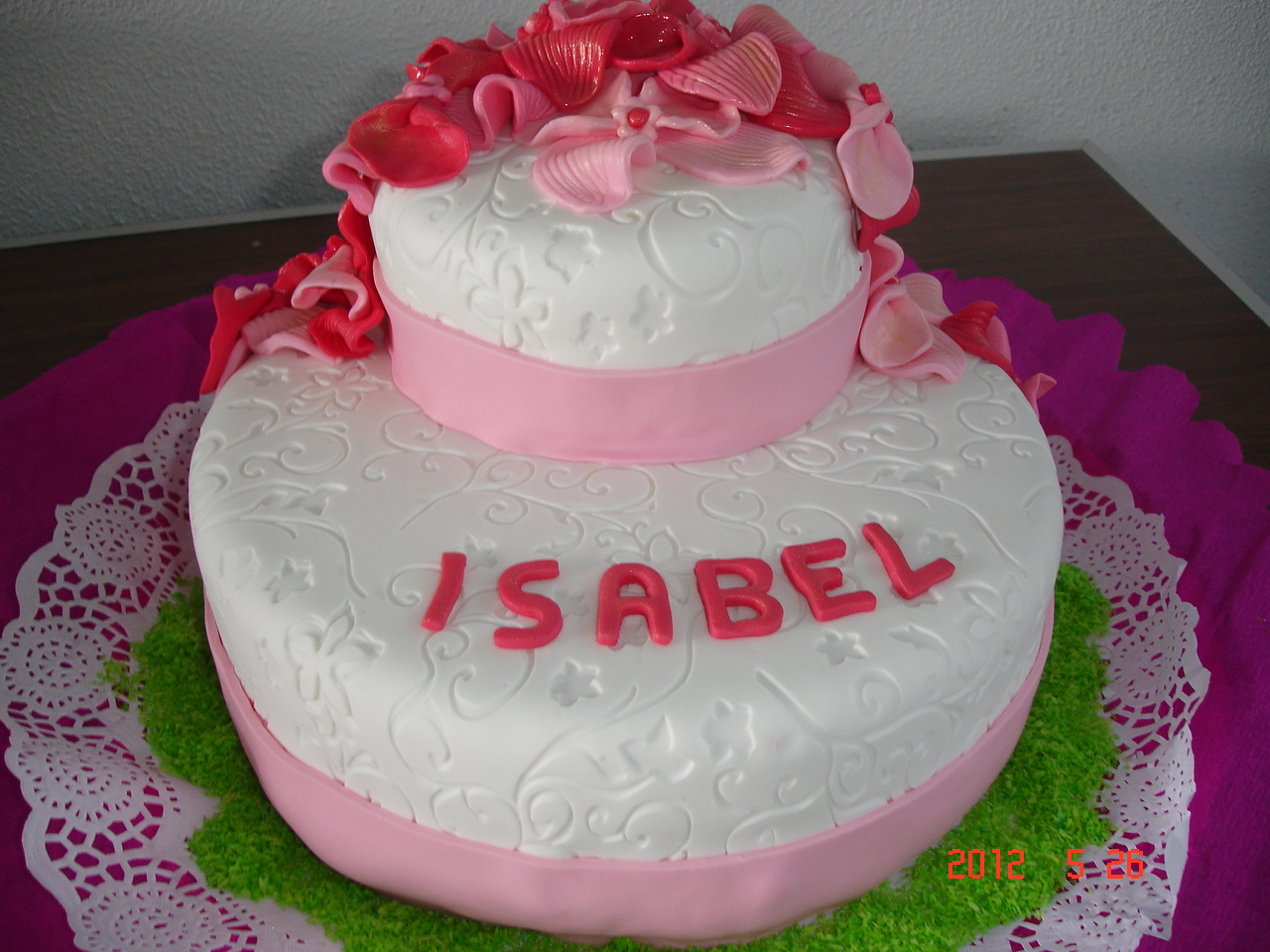 Bolos Mil Ideias: Parabéns Isabel...