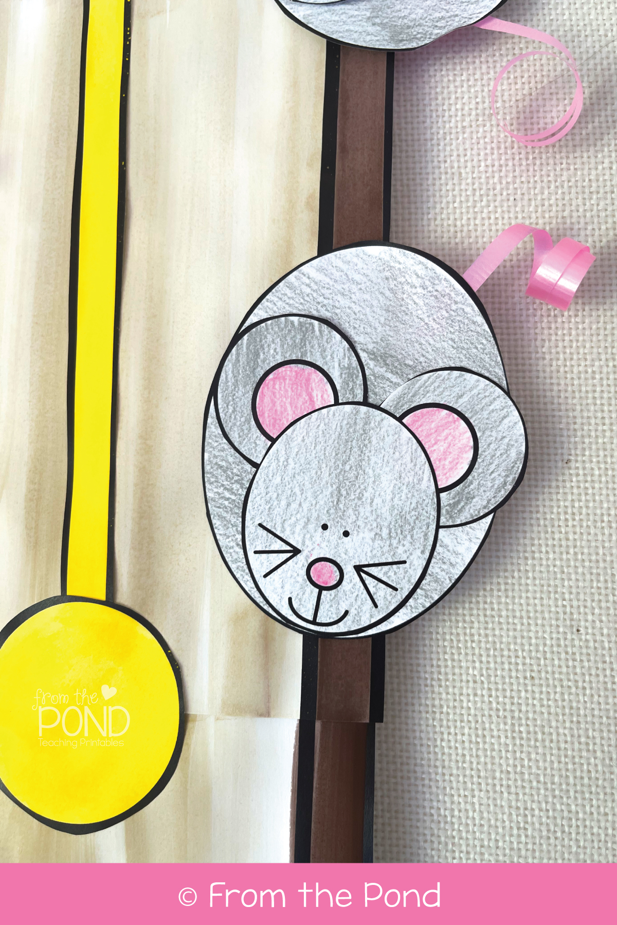 Hickory Dickory Dock Class Craft Display | From the Pond