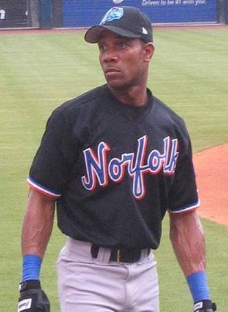 centerfield maz: Former Mets Reserve Player: Gerald Williams (2004-2005)