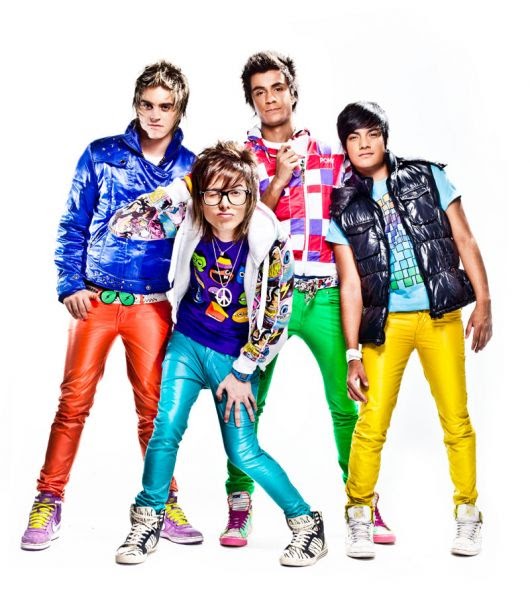I love restart: look calças coloridas