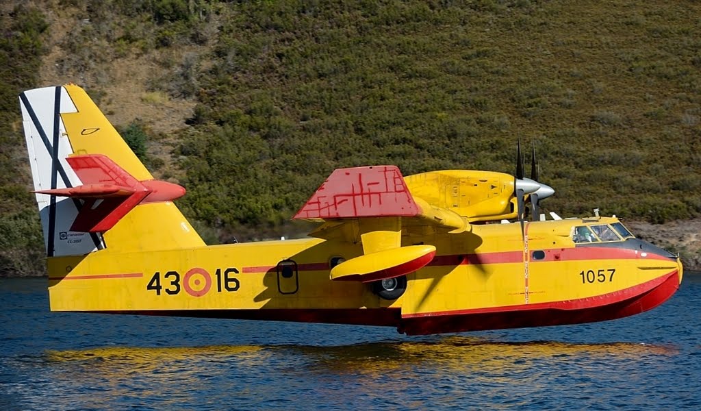 AVIÕES MILITARES: Viking (Bombardier/Canadair) (CL-515)/CL- 415/CL-215T ...