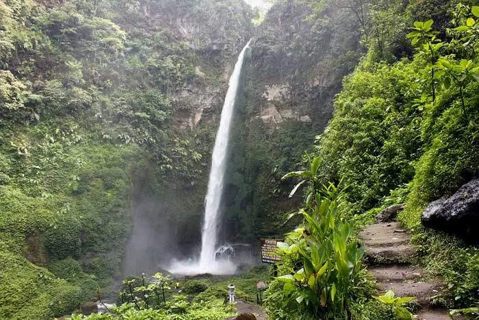 Coban Pelangi Malang, Fasilitas Wisata, Harga Tiket Masuk dan Rute ...