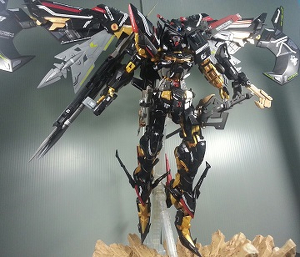 Custom Build: MG 1/100 Gundam Astray Gold Frame Amatsu Mina