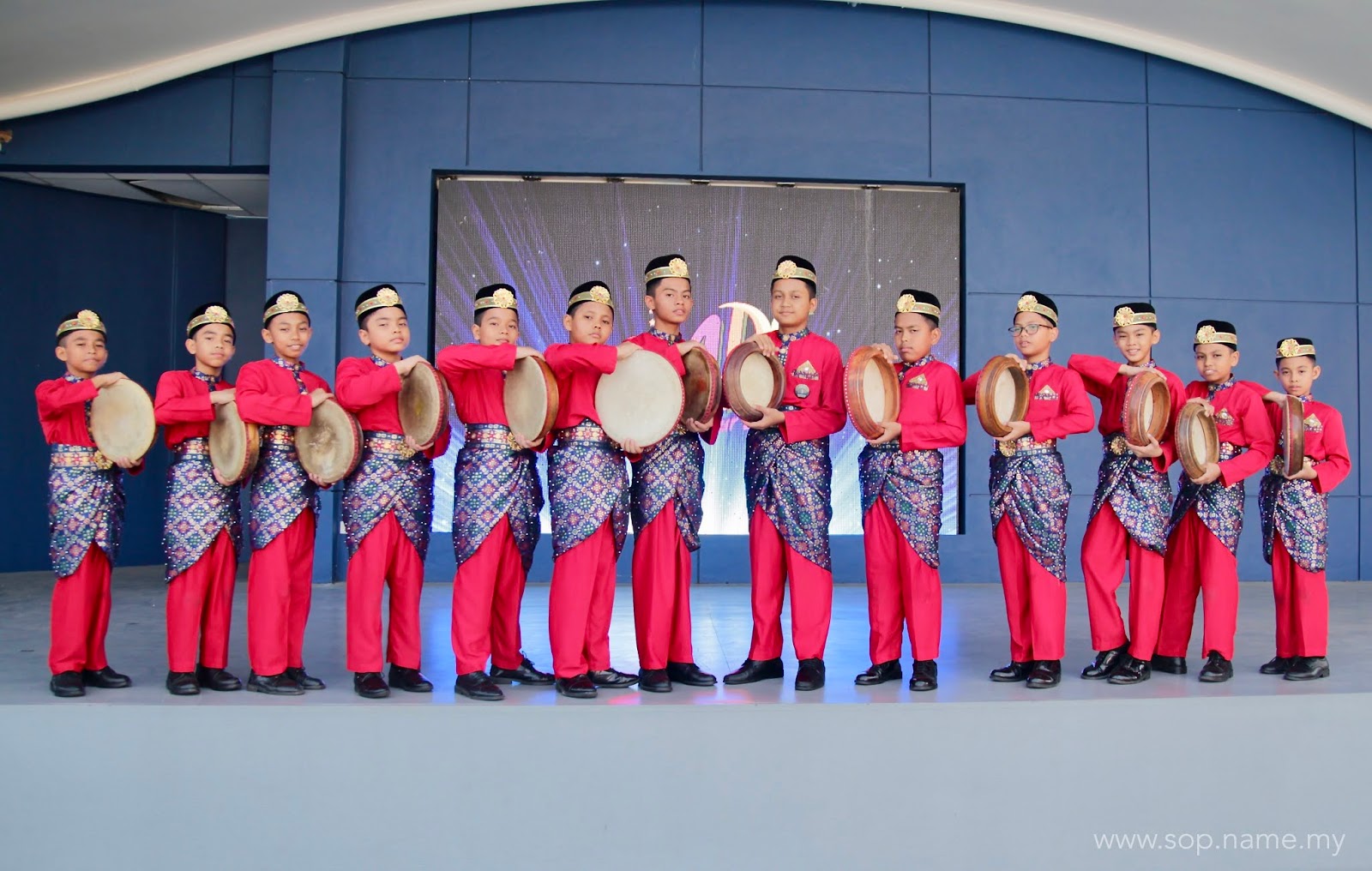 Azwar menyertai Pertandingan Kompang Kebangsaaan 2019 - SOP.NAME.MY