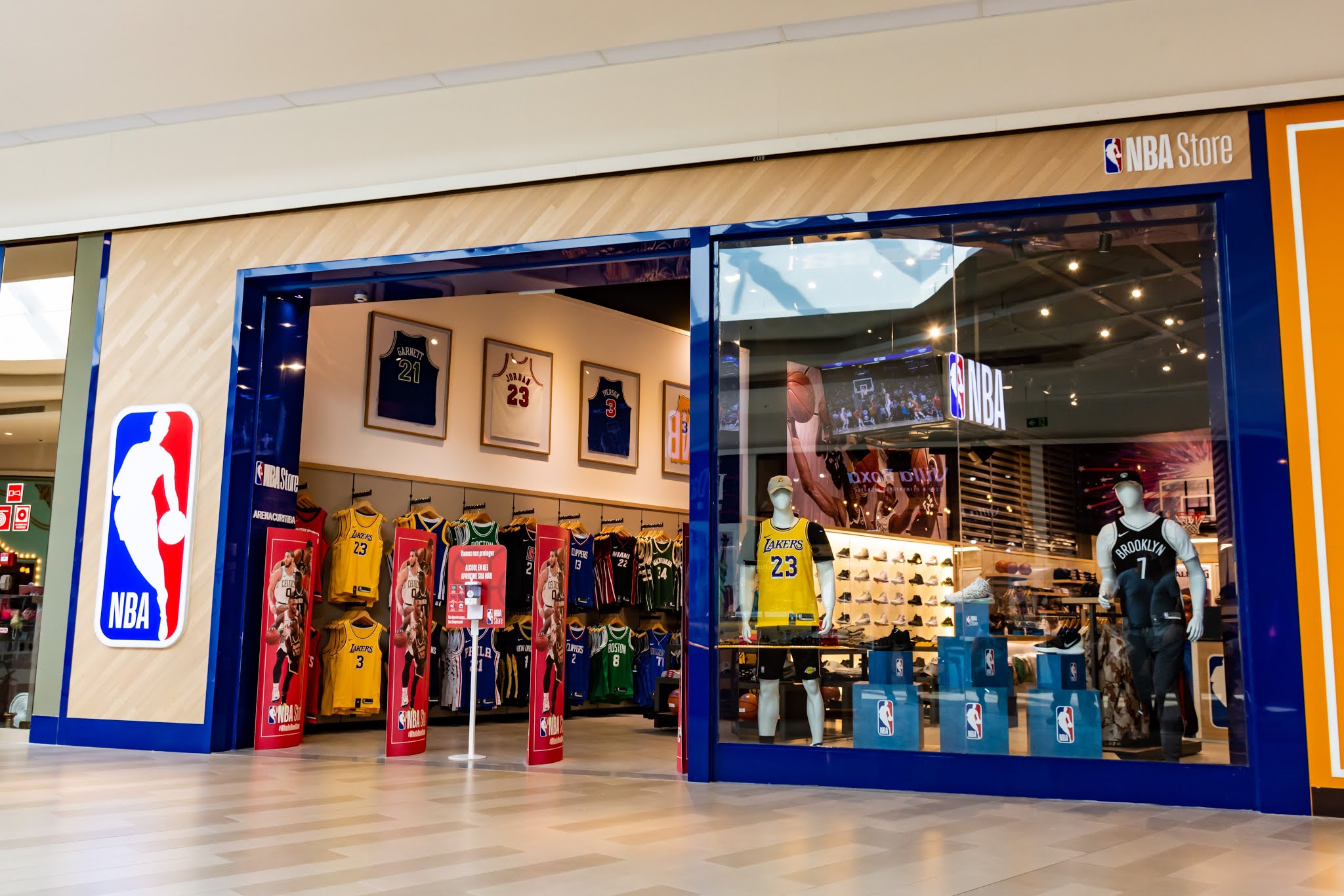 Curitiba abre sua primeira NBA Store na Região Sul - STREETBALL