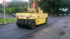 Aspal Jalan Bandar Pusaka Sesuai Kontrak - Lentera24.com