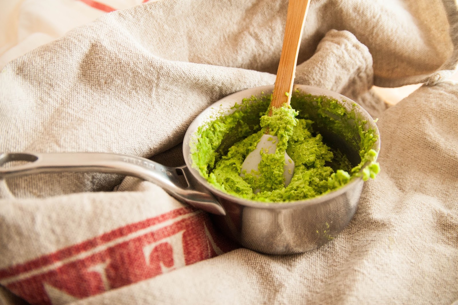 Tales of a social eater: Spring Salmon with Green Pea and Soy Bean Puree