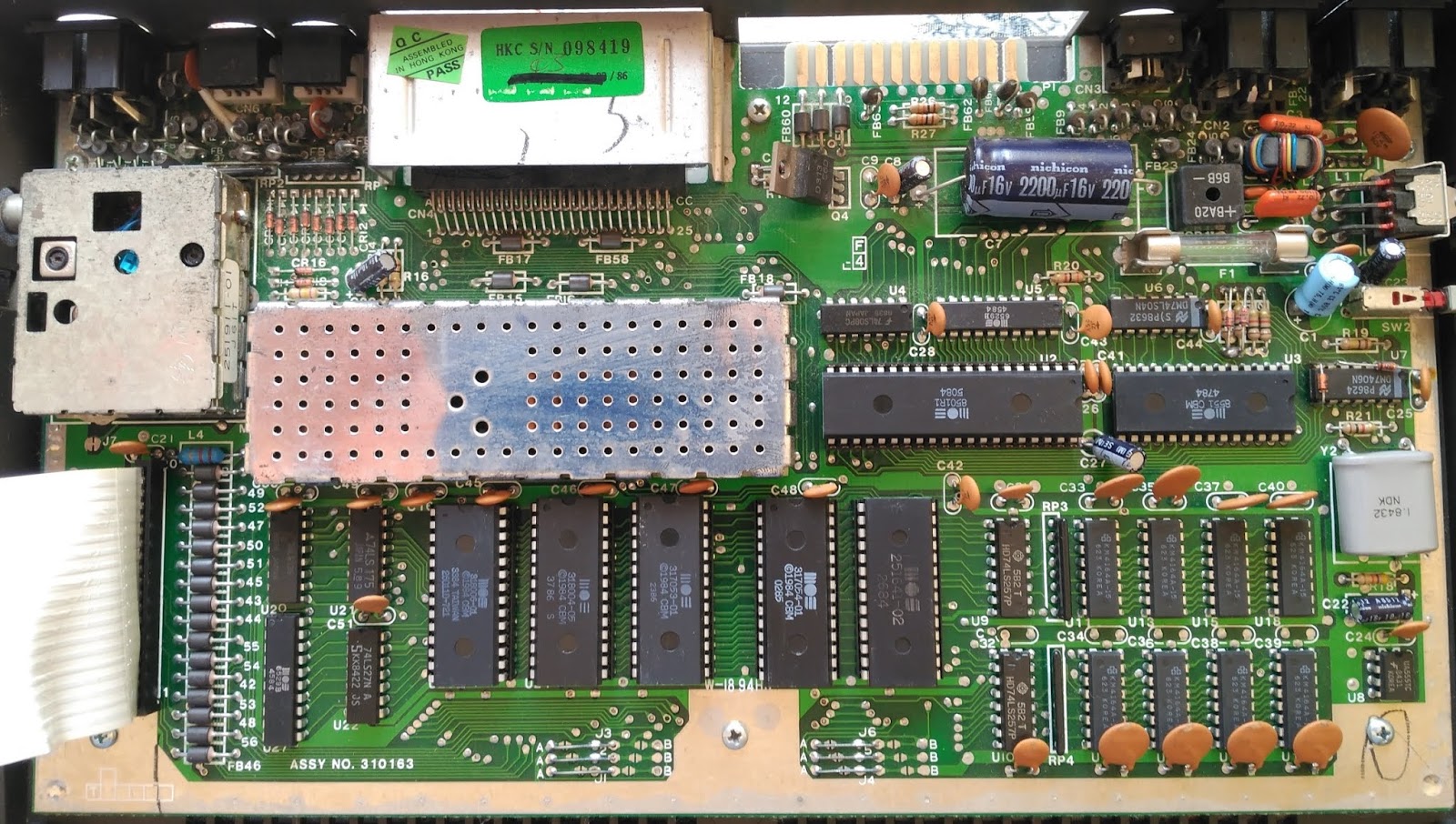 Retro Ordenadores Orty: Commodore Plus/4 (1984)