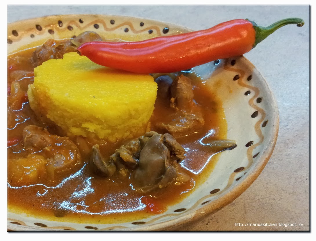 Marius' Kitchen: Tocanita cu ficatei, pipote si inimi.