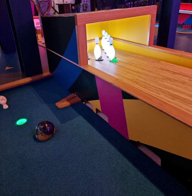 The Ham and Egger Files: Puttshack Mini Golf at Lakeside in Essex