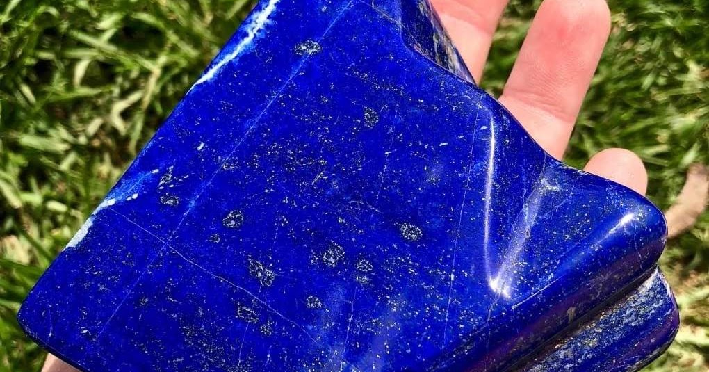 Lapis Lazuli - Gemstone, Uses, Properties | Geology In