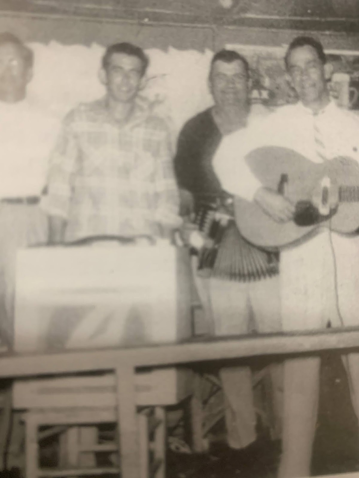 Allons Ecouter- Cajun Recordings on 45 rpm: Nathan Abshire and the Pine ...