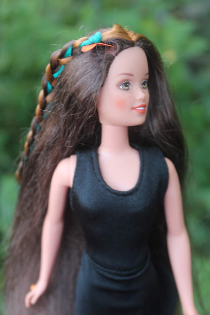 PLANET OF THE DOLLS: Doll-A-Day 2019 #185: Teen Courtney All Grown Up ...