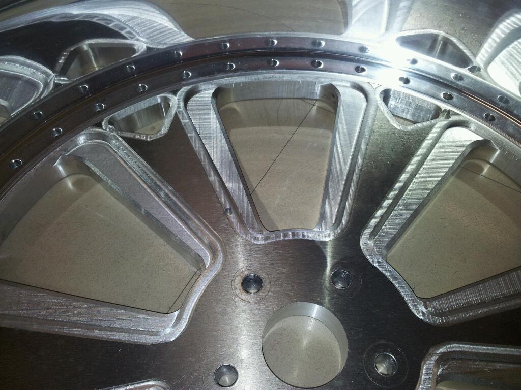 VERONIKA BLOG: 3piece wheel 、We shaping now!