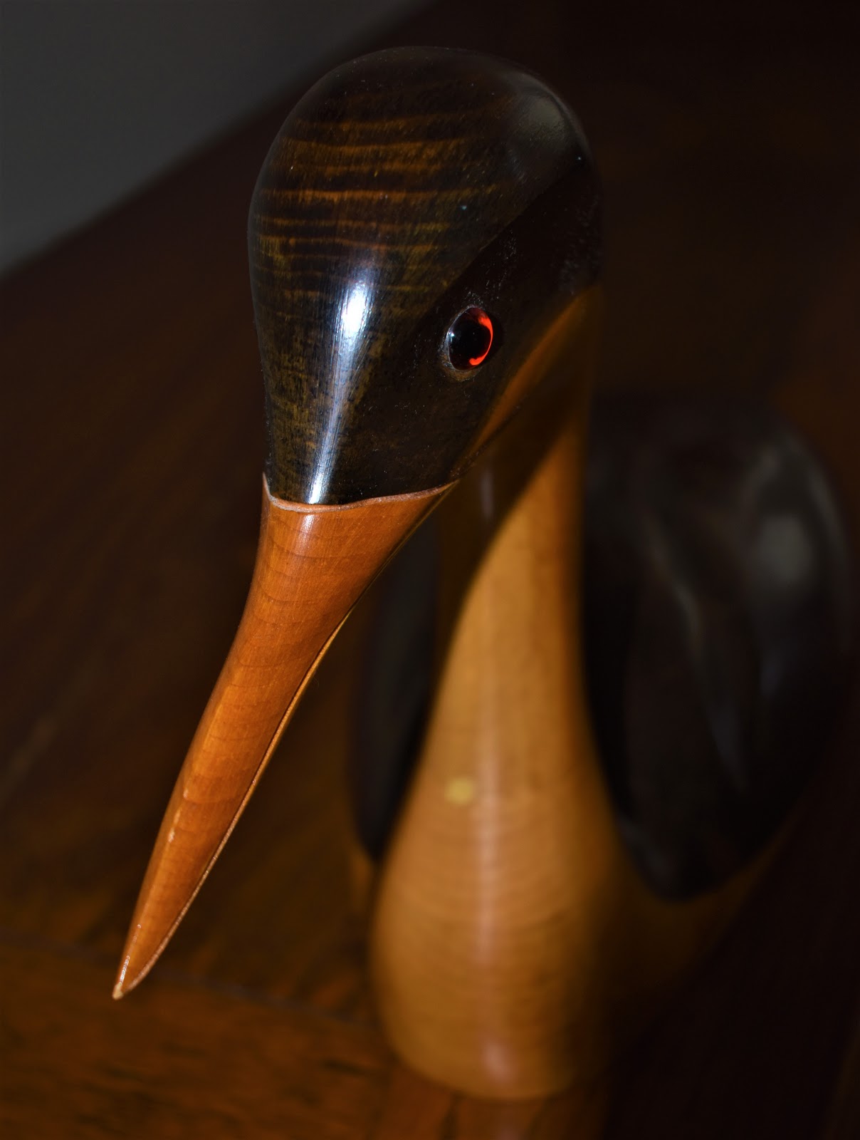 BARRY the BIRDER: Bird carvings by Liza Chiu and Ron Sadler...