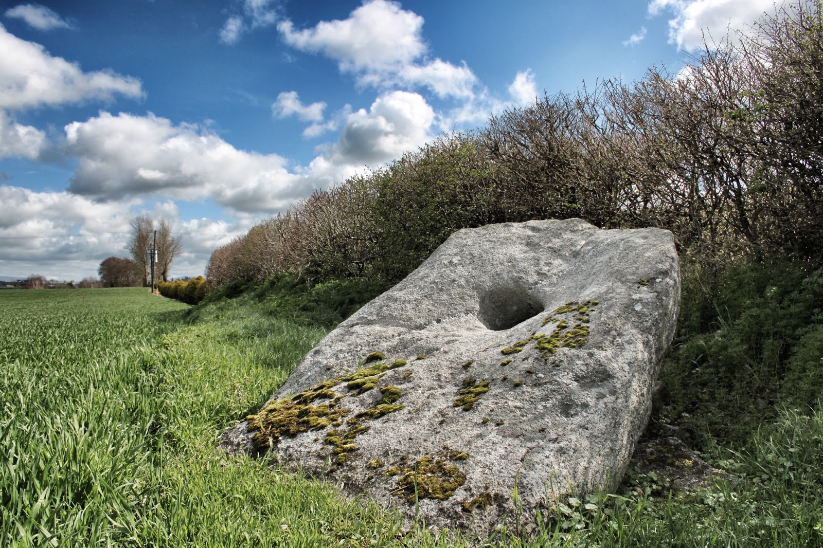 Historic Sites of Ireland: Cloch An Phoill (Aghade) The Holed Stone