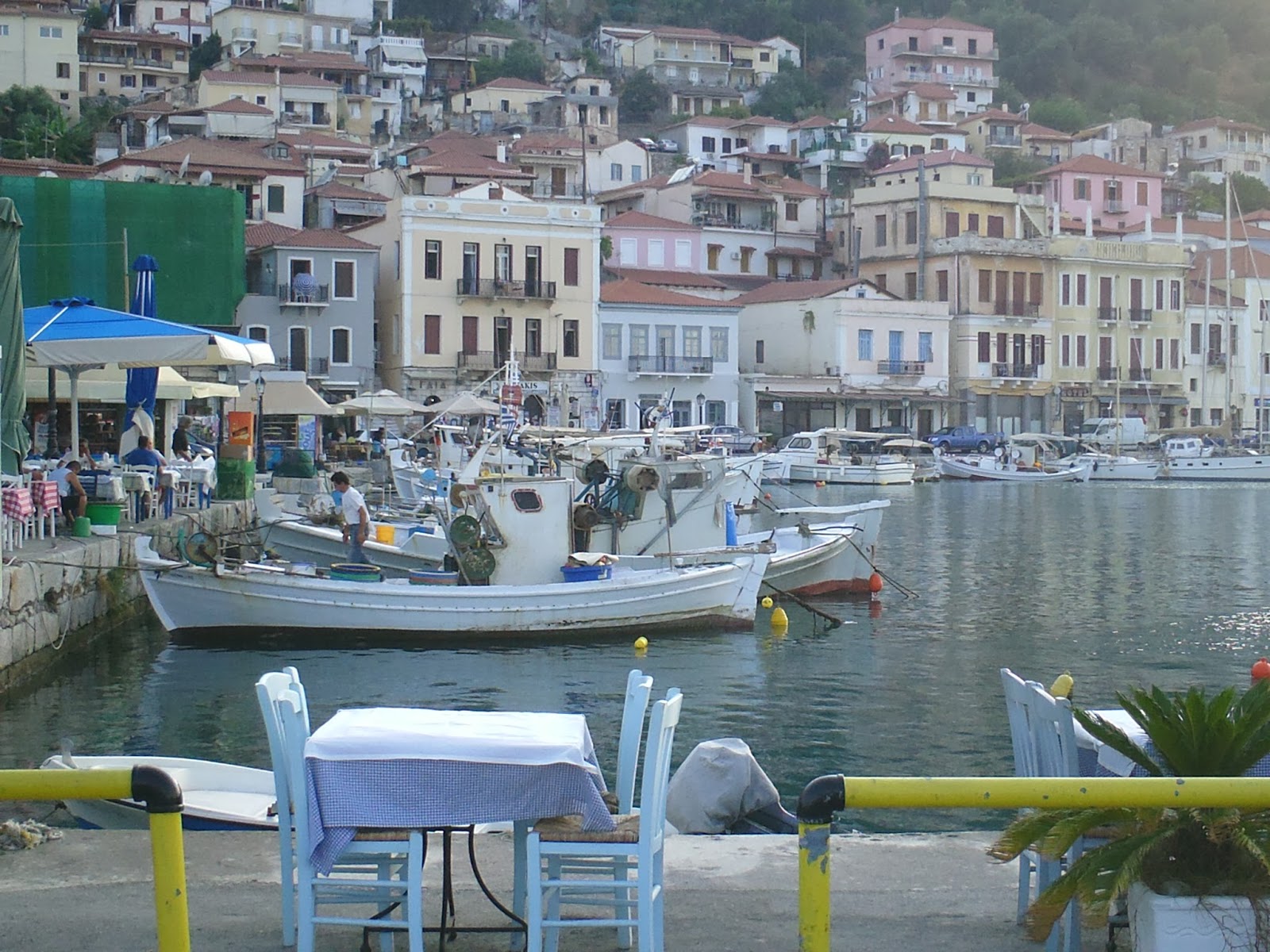 ΓΥΘΕΙΟ : ΜΑΝΗ - ΓΥΘΕΙΟ - ΑΞΙΟΘΕΑΤΑ: Αρχαίο Θέατρο, Ακρόπολη Γυθείου ...