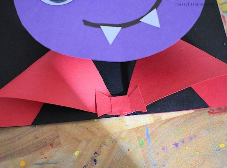 Bobble Head Vampire Craft - Messy Little Monster