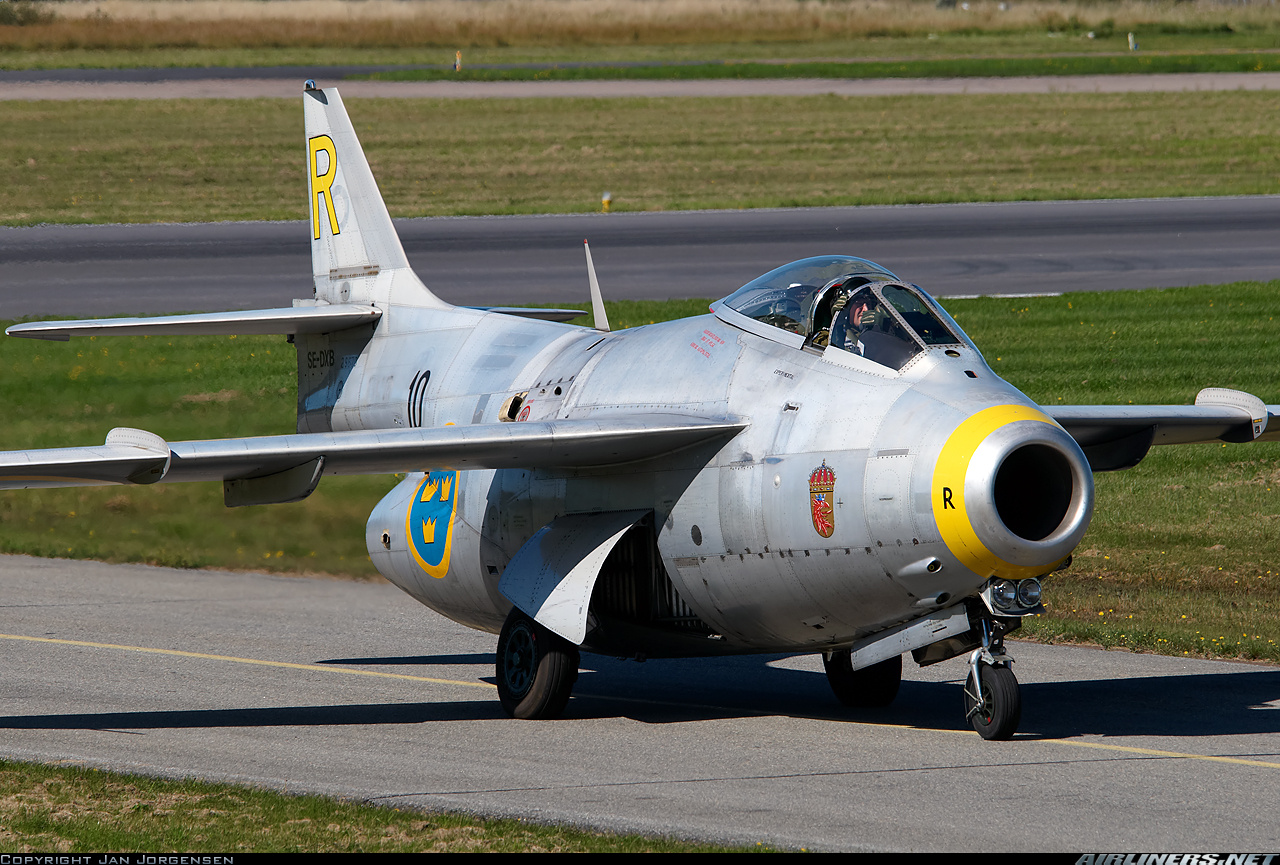 Saab 29 Tunnan - The Flying Barrel | Pecinta Militer