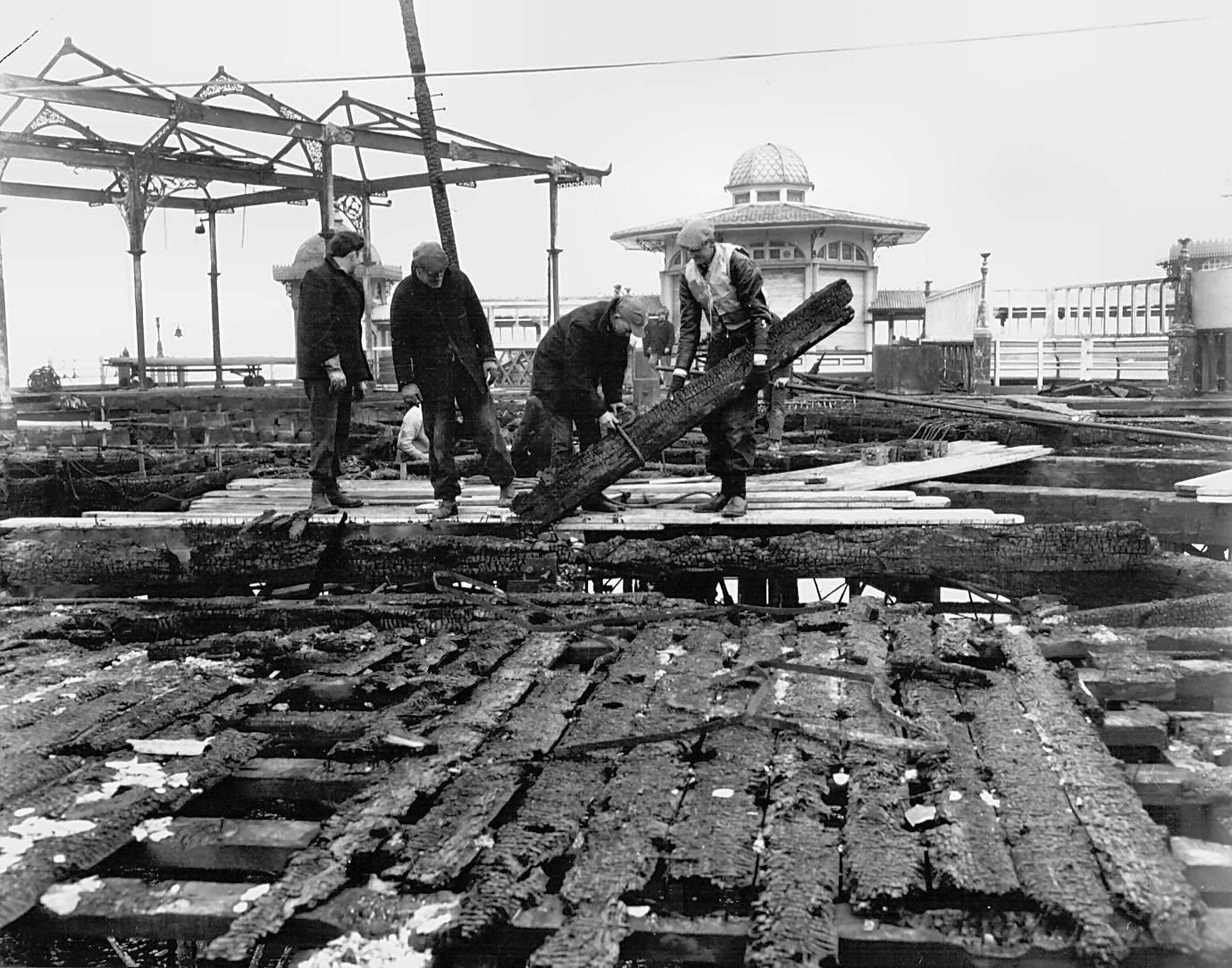 thanetonline: Some Margate Fires and How Many Men to Change a Gas ...