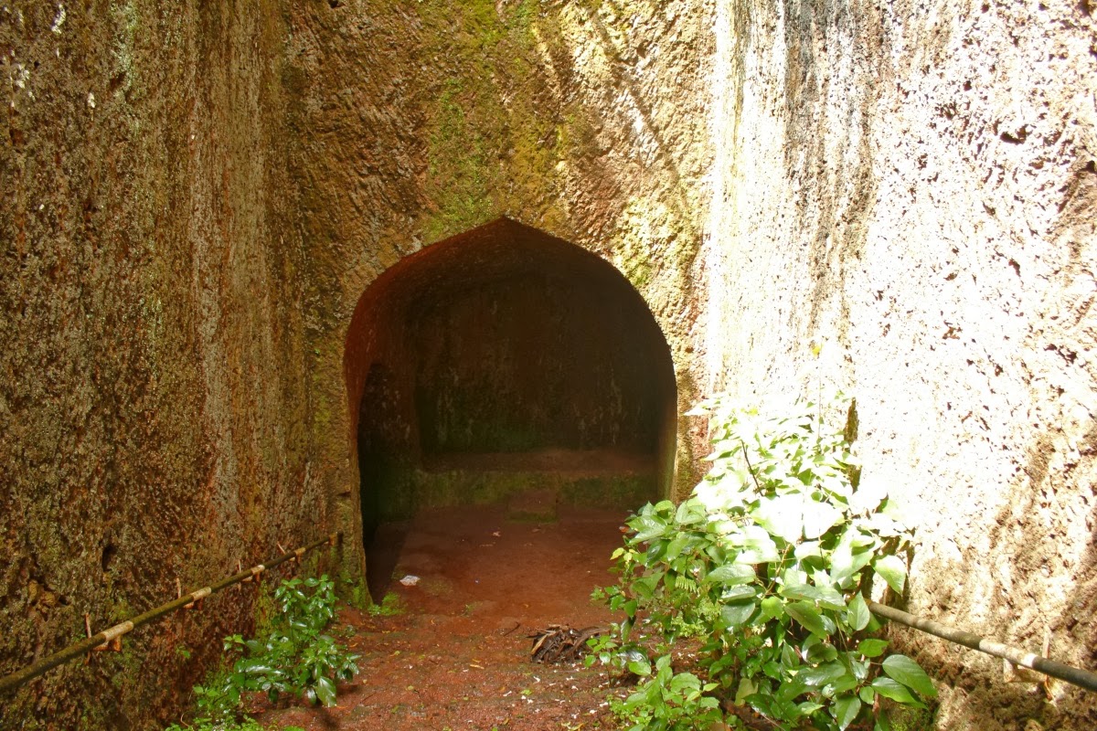 Journeys across Karnataka: Fort Samangad ~ Prasiddhagad