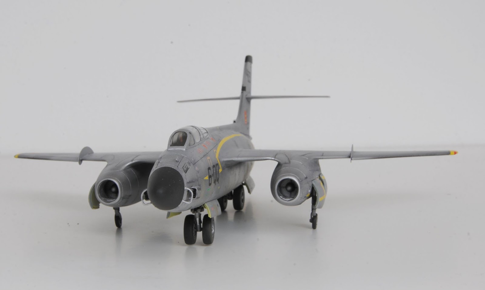 1/72 S.O. 4050 Vautour II 'Armée de l' Air All Weather Fighter' SH72412