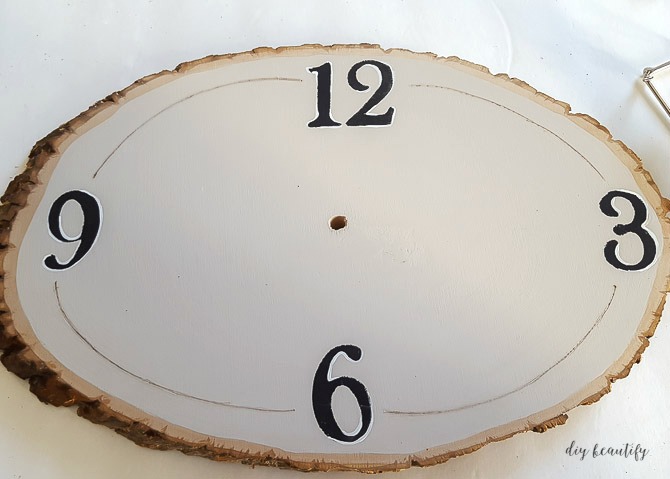 How to Make a Wood Slice Clock - DIY Beautify - Creating Beauty at Home