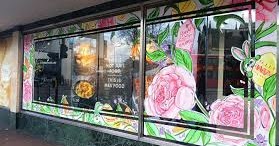10 creative Storefront advertising ideas
