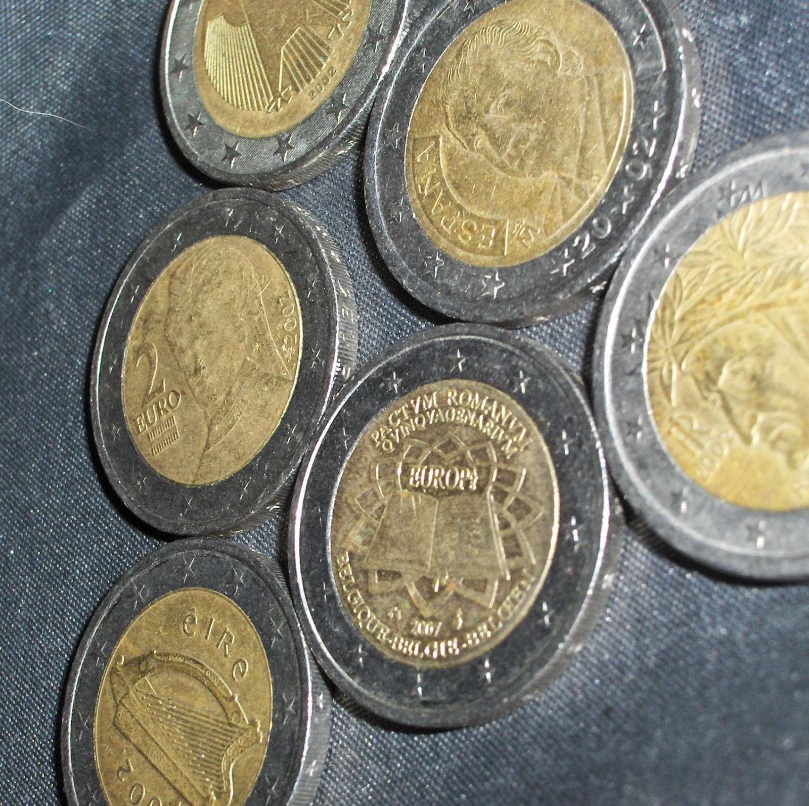 Blink News Agency: Euro? Euri!